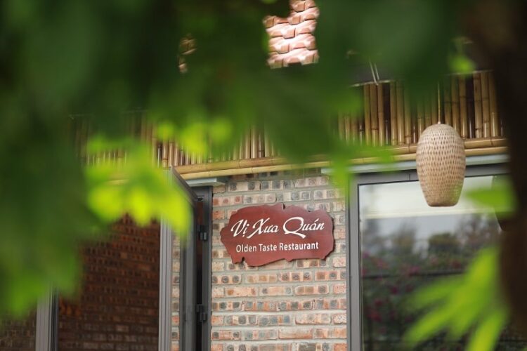 FLATTO - Coffee & Lounge Luxury Branding Design